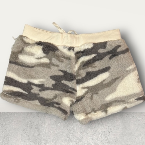PJ Salvage | Intimates & Sleepwear | Nwt Pj Salvage Pajama Shorts Cream ...